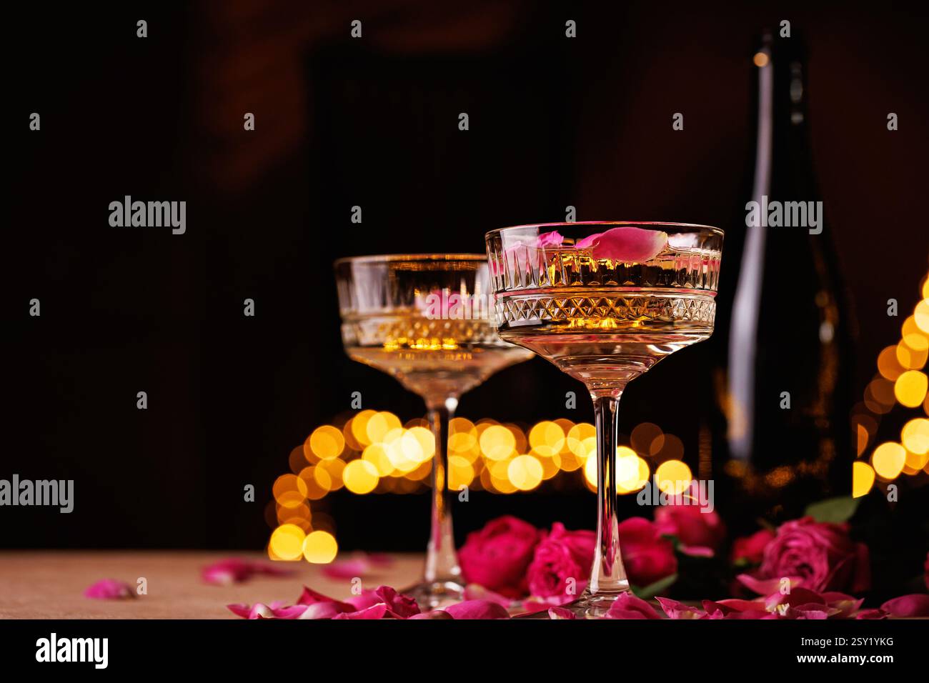 Romantic red aesthetic hi-res stock photography and images - Alamy