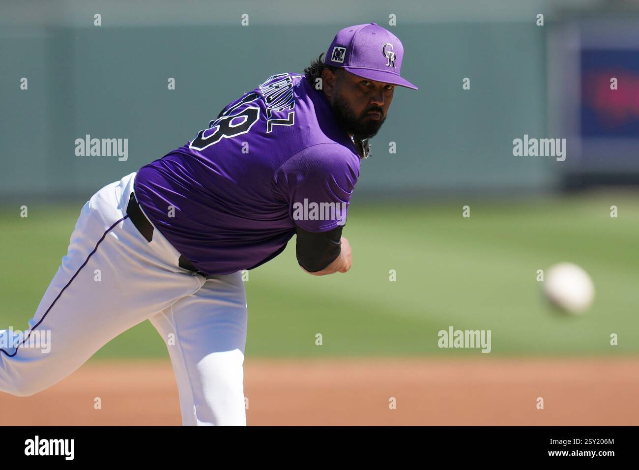 Colorado Rockies pitcher Germán Márquez warms up during the second ...