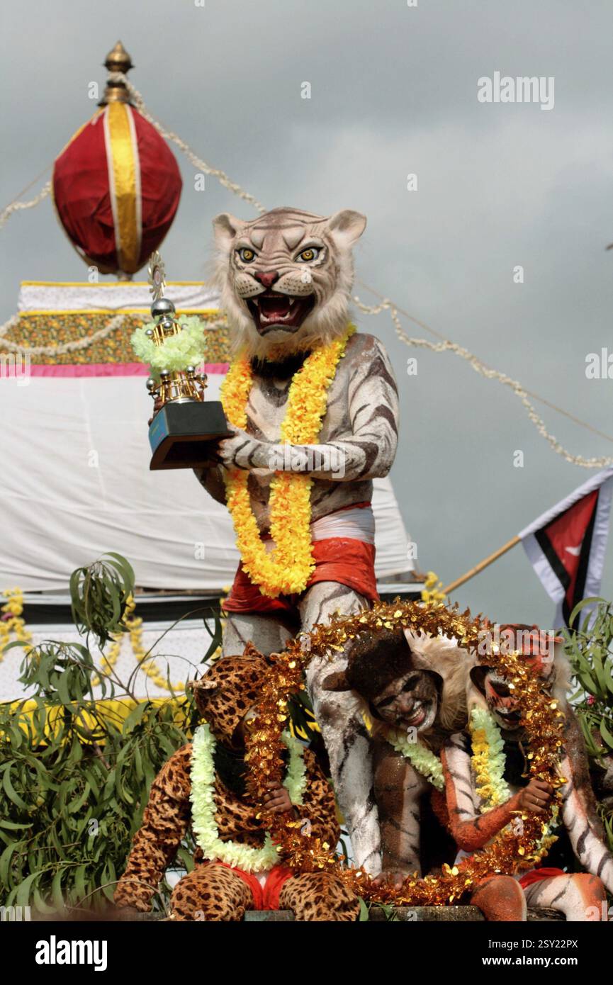 Man wearing Tigers mask Udupi Karnataka India Asia Stock Photo - Alamy