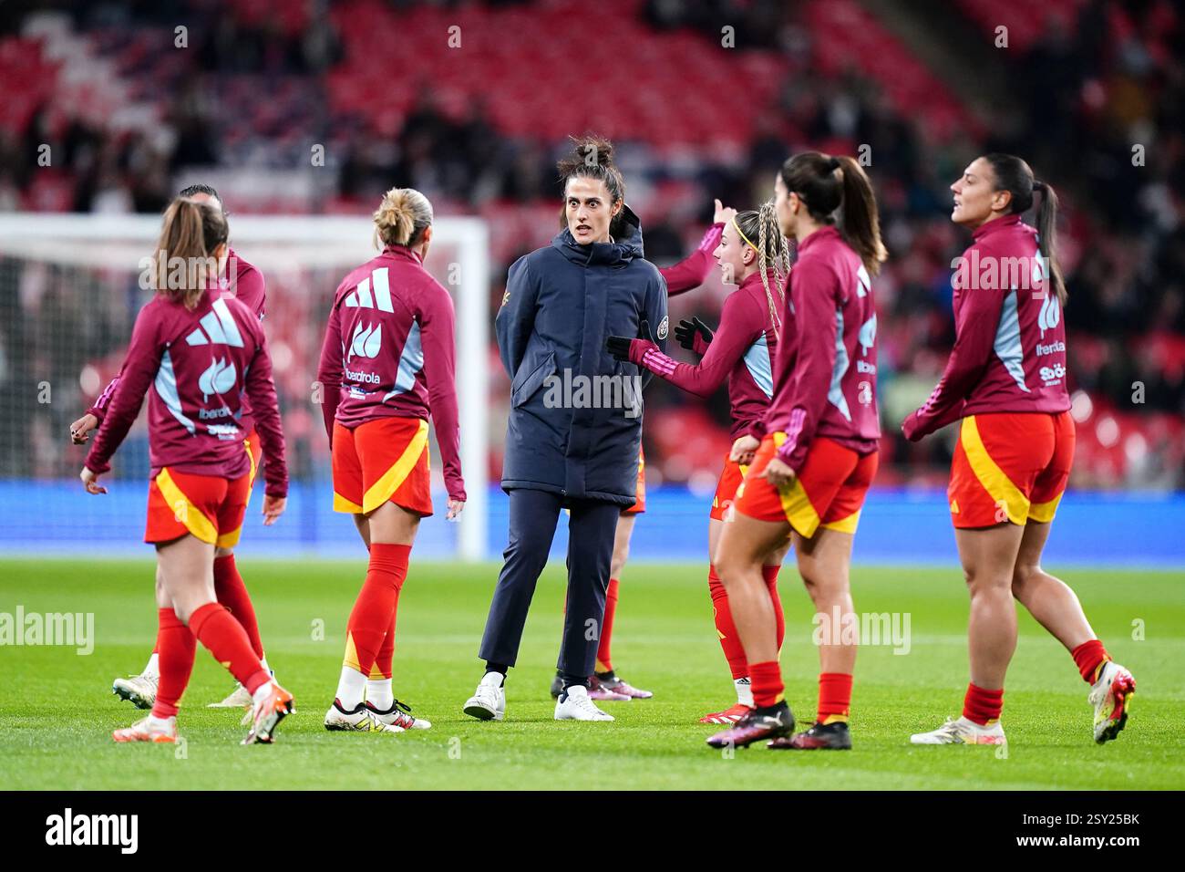 Spain head coach Montse Tome (centre) and players before the UEFA Women ...