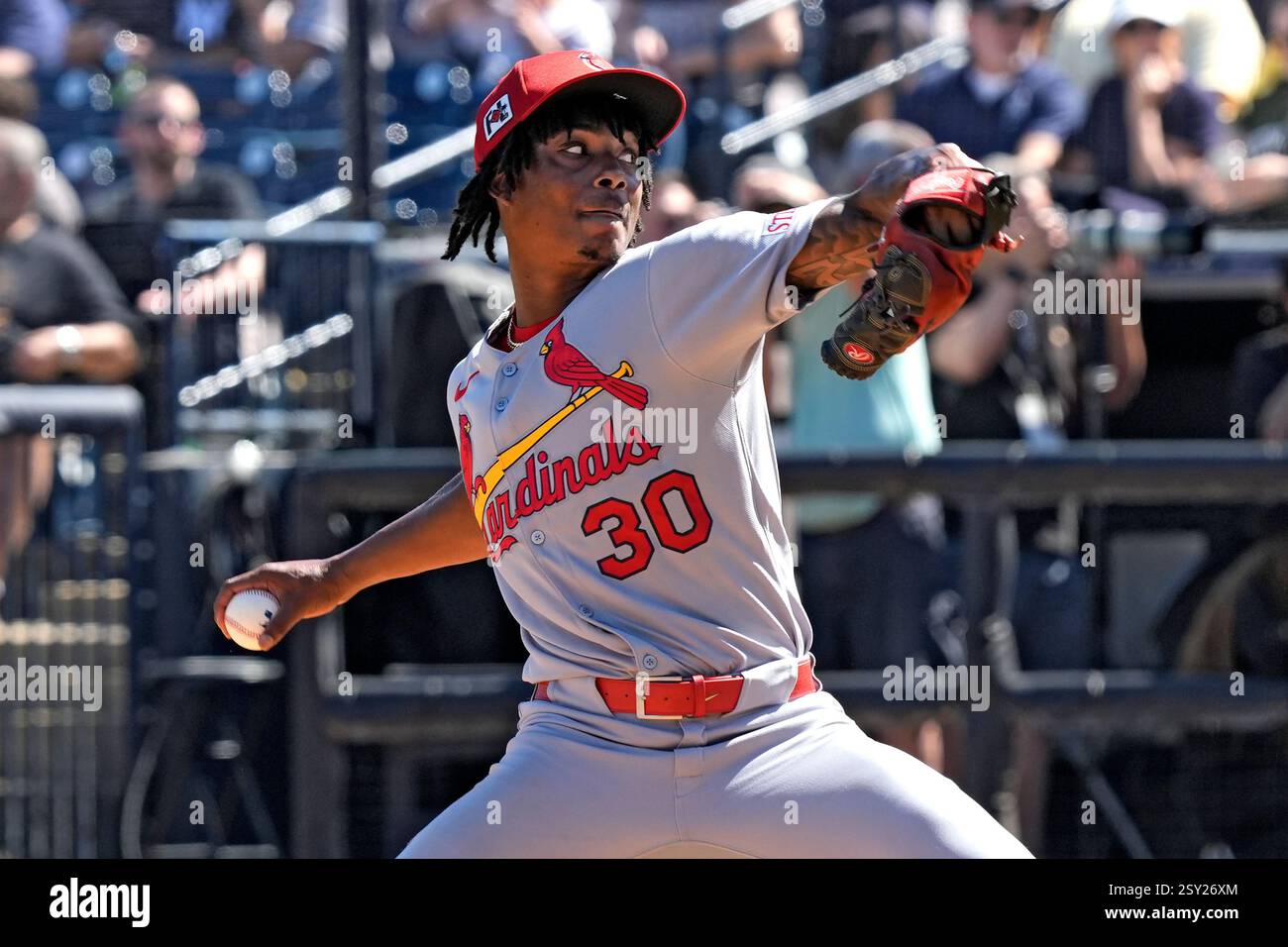 St. Louis Cardinals pitcher Tink Hence (30) delivers to the New York ...