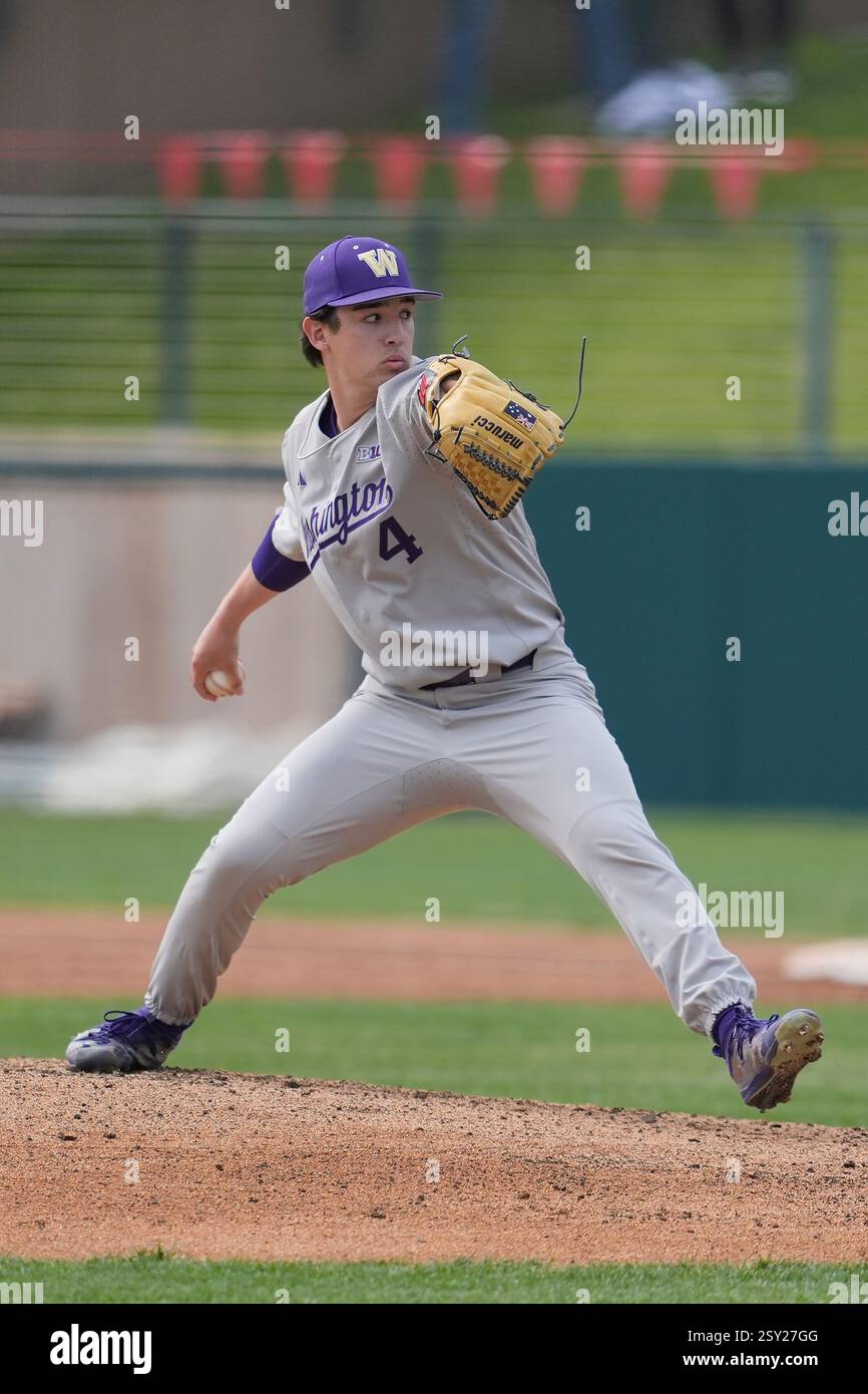 Washington pitcher Sawyer Parkin (4) during an NCAA college baseball ...