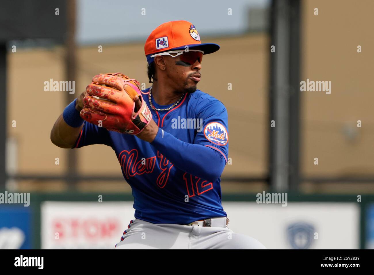 New York Mets shortstop Francisco Lindor throws out Miami Marlins ...