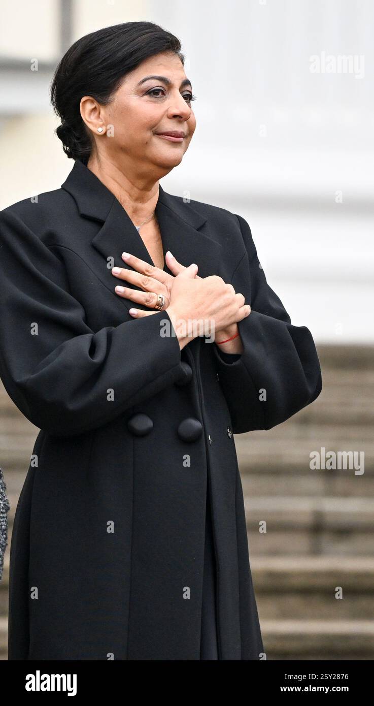 Iris joseline pujol rodriguez hi-res stock photography and images - Alamy