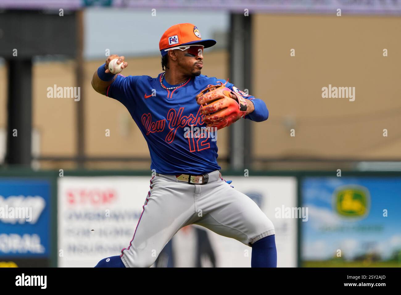 New York Mets shortstop Francisco Lindor throws out Miami Marlins ...