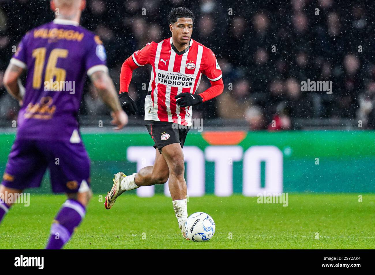 Eindhoven, Netherlands. 26th Feb, 2025. EINDHOVEN, NETHERLANDS - FEBRUARY 26: Ryan Flamingo of ...