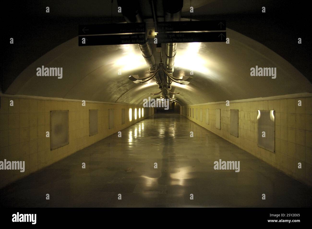 Subway Metro Cinema Junction Marine Lines Mumbai Maharashtra India ...