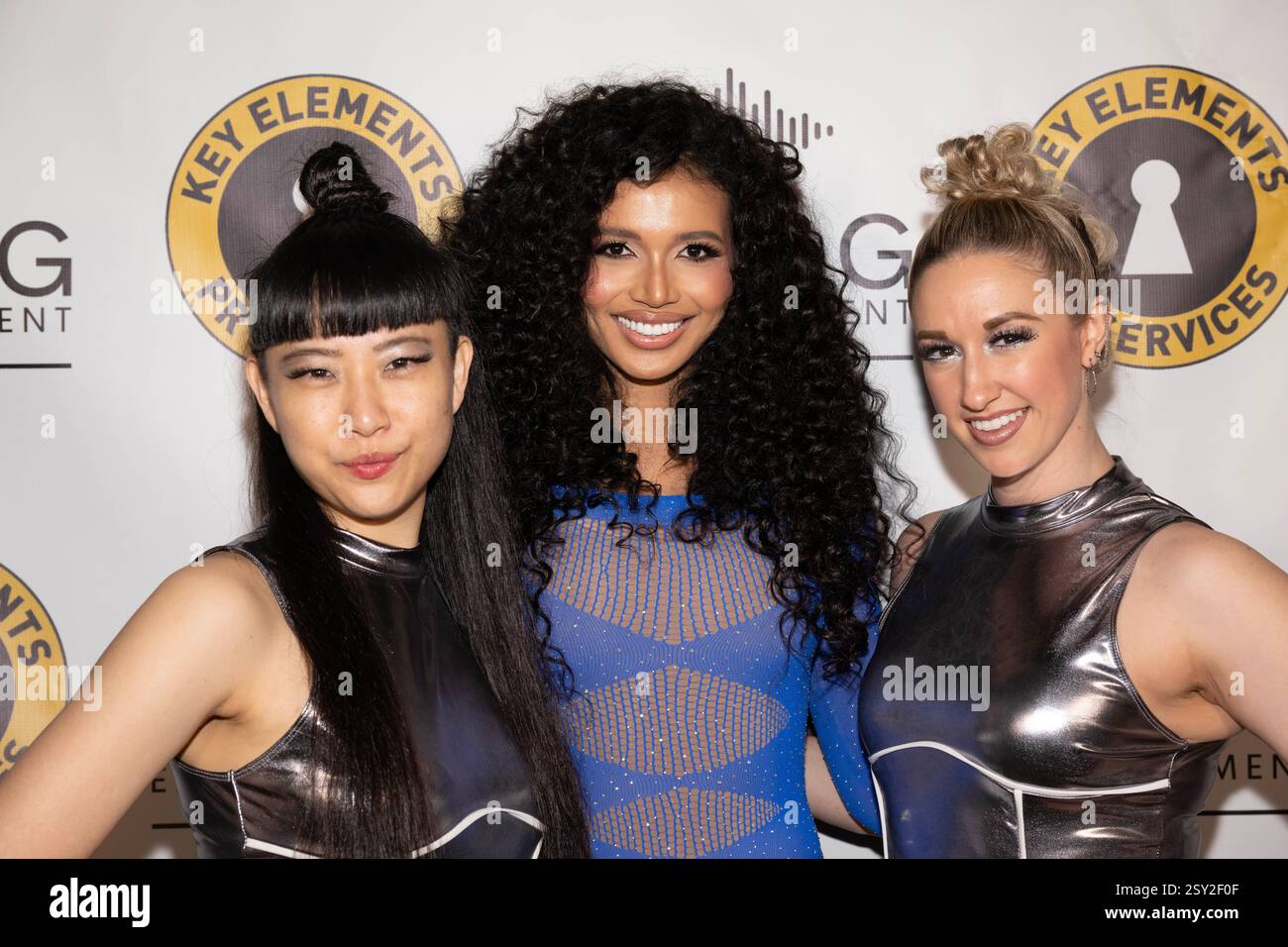 Dancer Yoko Hasebe, Actress / Singer / Model Kristina Menissov, Dancer ...