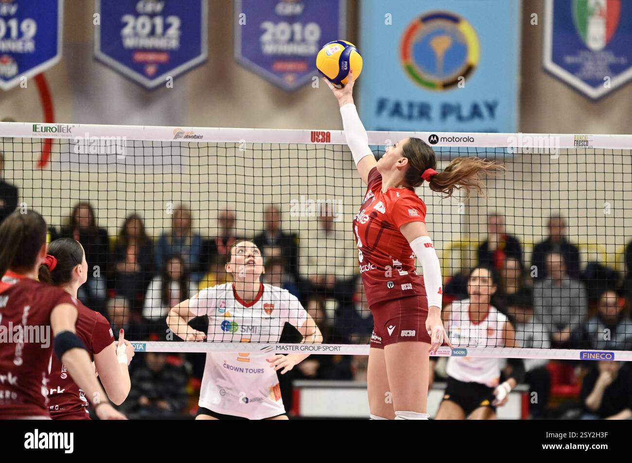 Attack of Jennifer Boldini (Busto Arsizio Volley) during Uyba Volley ...