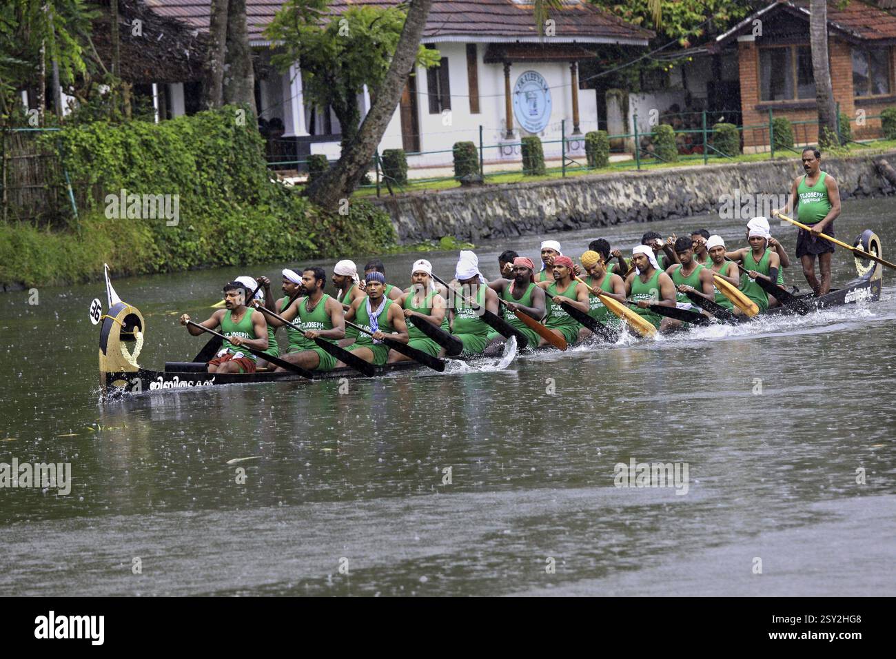 Snake boats Racing in Punnamada Lake at Alleppey Kerala India Stock ...