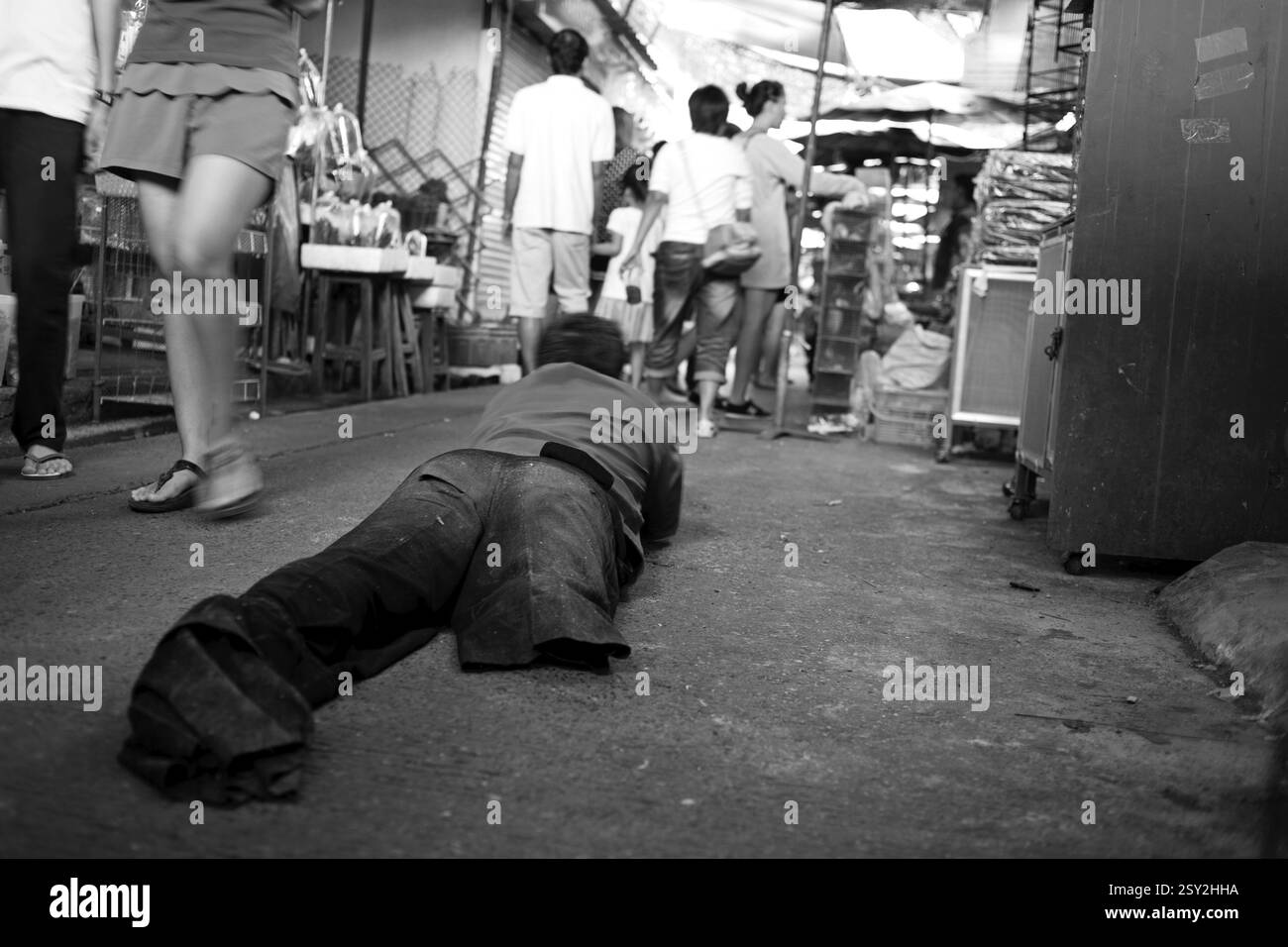 City places market Black and White Stock Photos & Images - Alamy