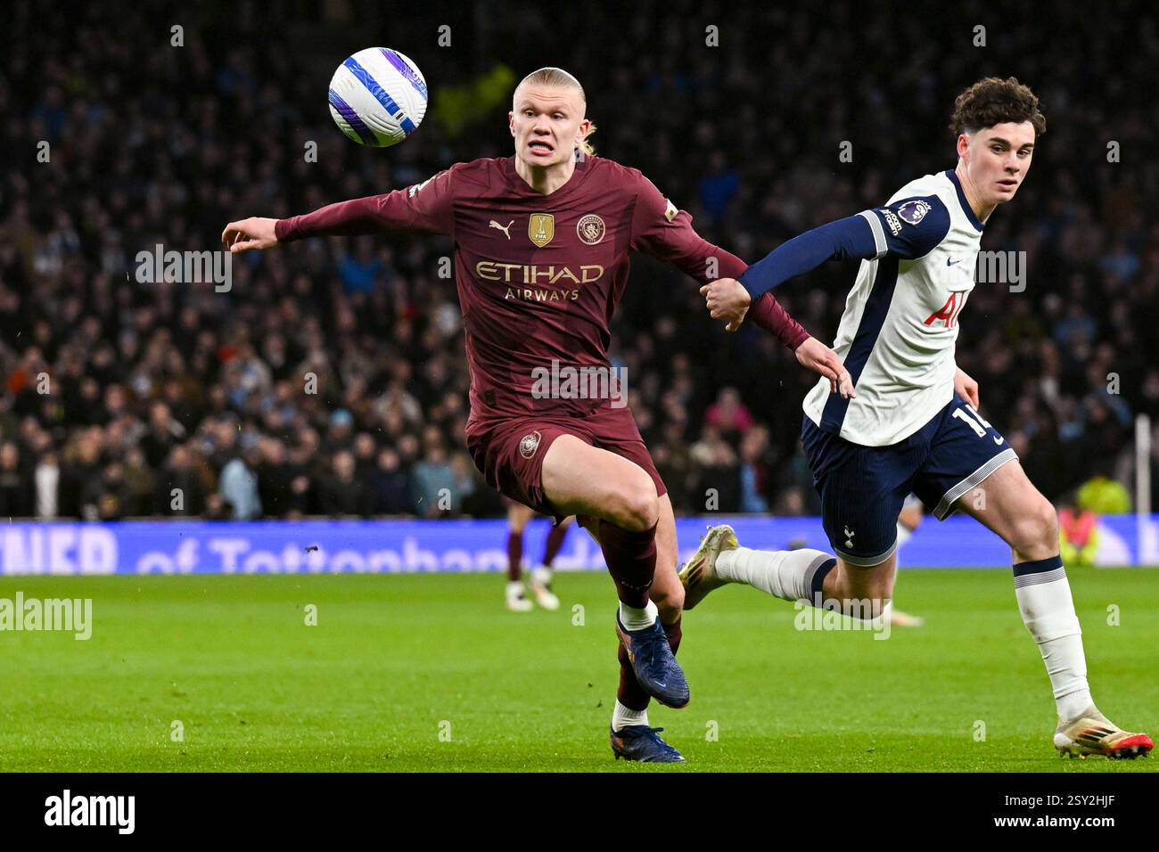 Nottingham, UK. 26th Feb, 2025. The City Ground Stadium LONDON, ENGLAND ...