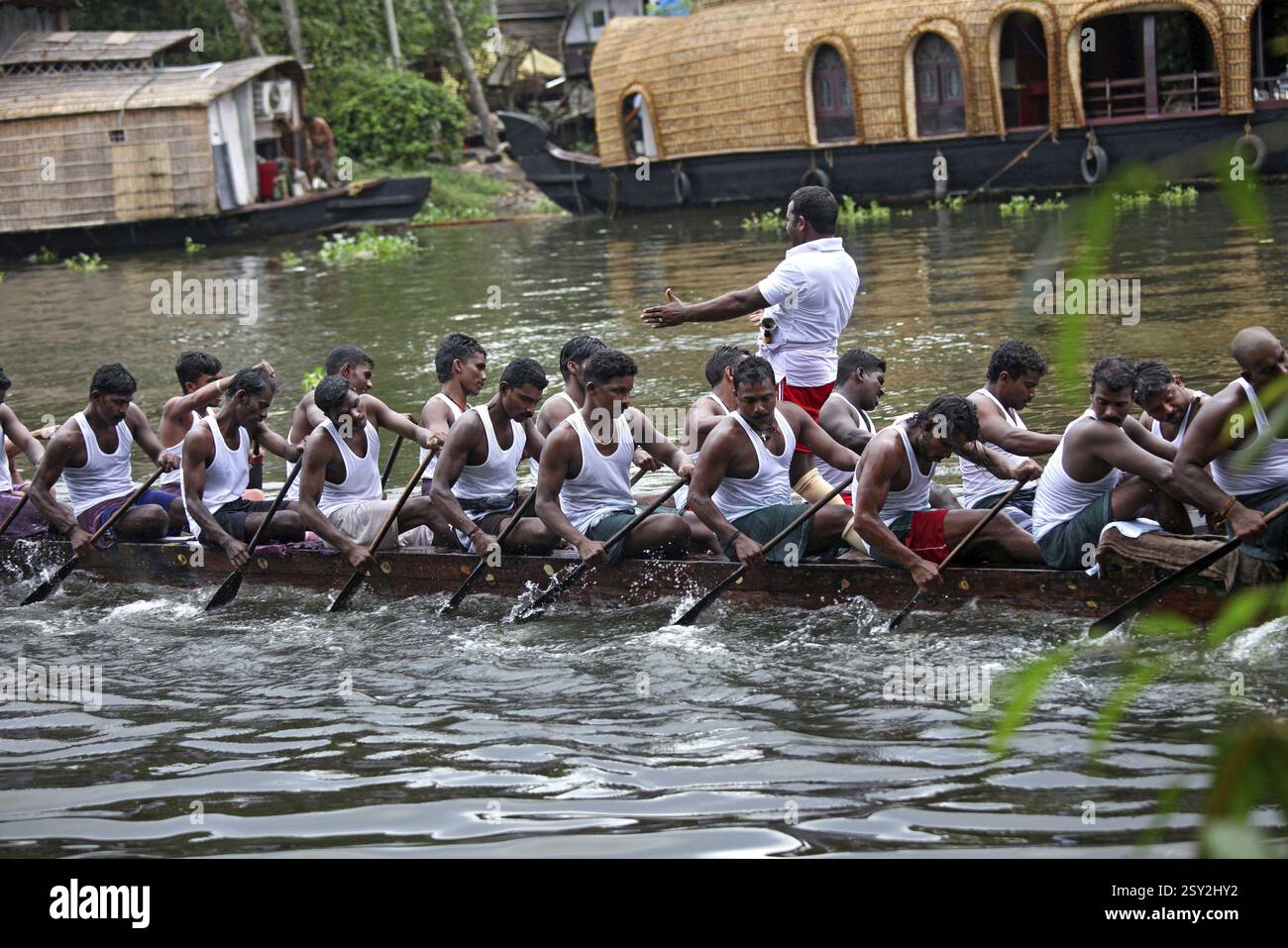 Snake boats Racing in Punnamada Lake at Alleppey Kerala India Stock ...