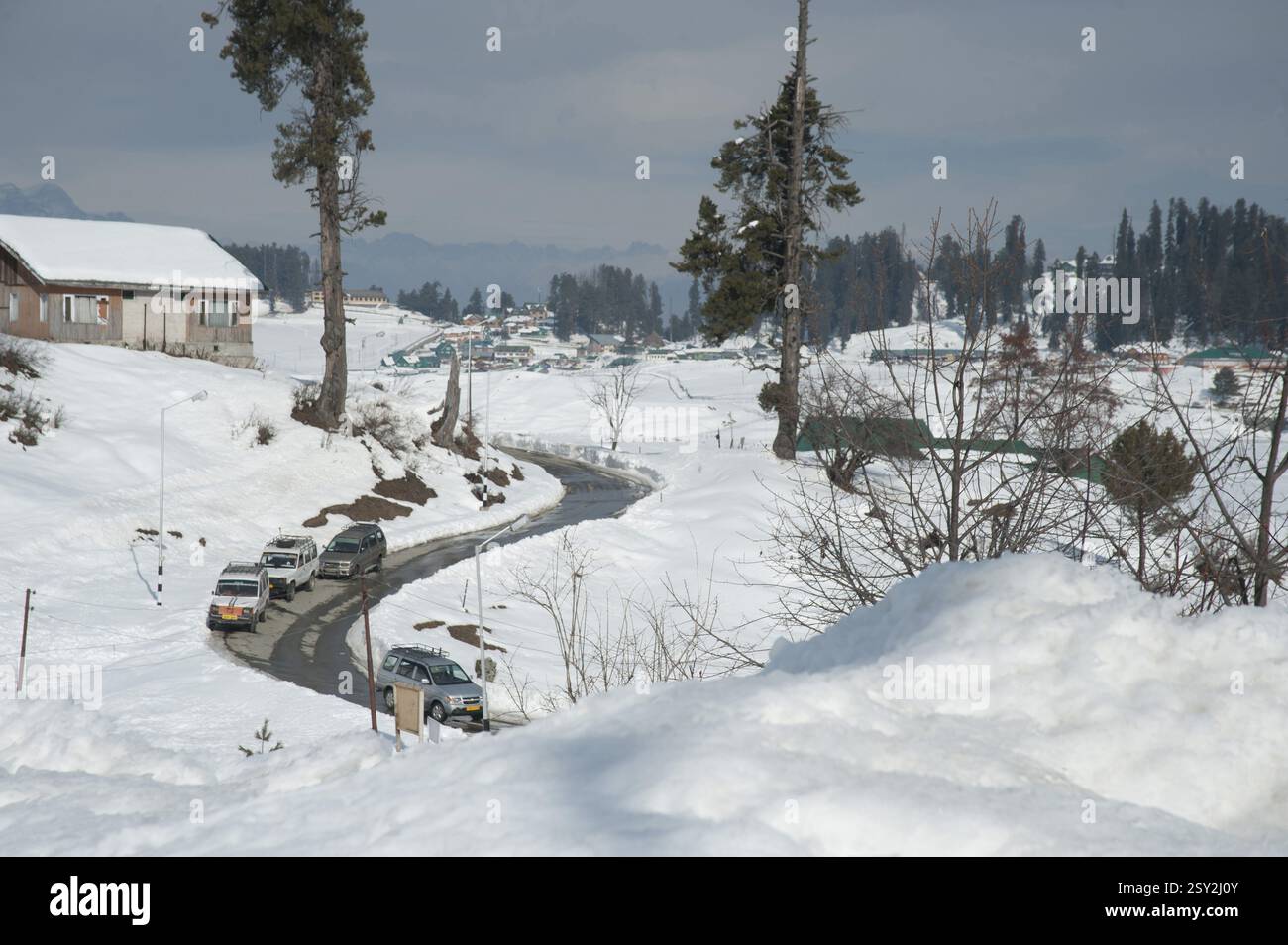 Snow covered, gulmarg, kashmir, india, asia Stock Photo - Alamy