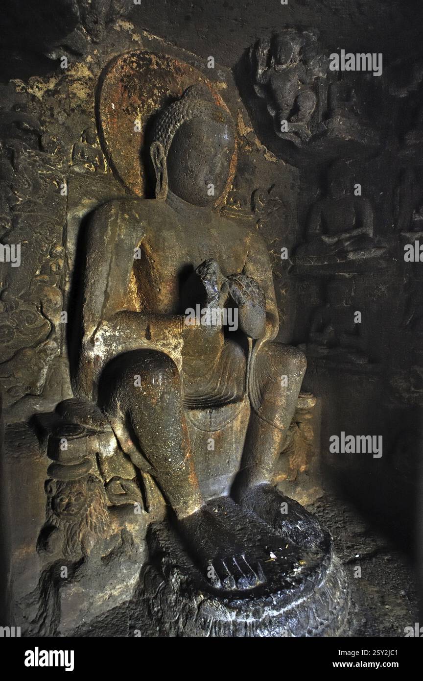 Buddha statue, ajanta caves, aurangabad, maharashtra, india, asia Stock ...