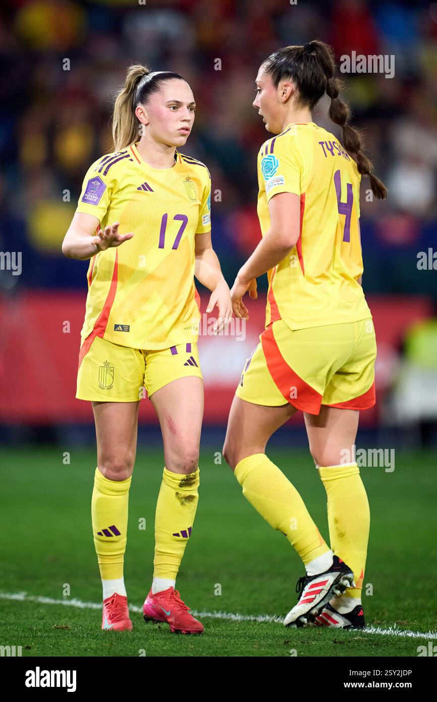 VALENCIA, SPAIN - FEBRUARY 21: Jill Janssens of Belgium and Amber ...