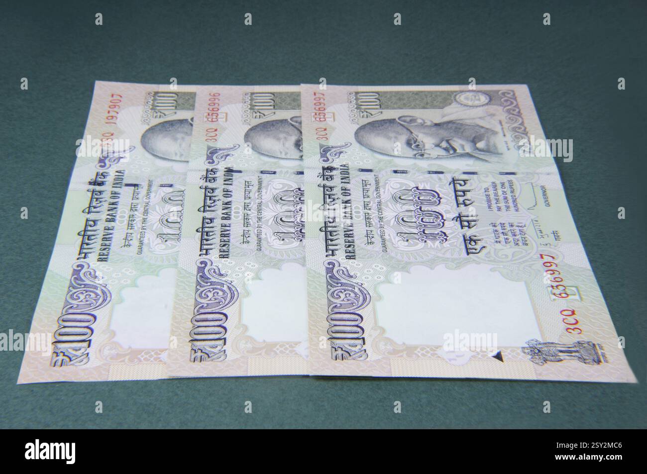 Concept of Indian currency one hundred rupee notes Stock Photo - Alamy