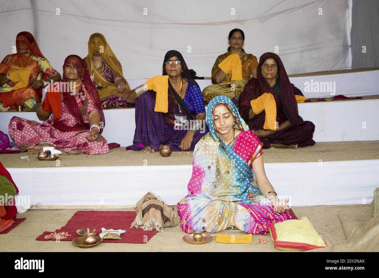 Hindu women worship, pathmeda, godham, rajasthan, india, asia Stock ...