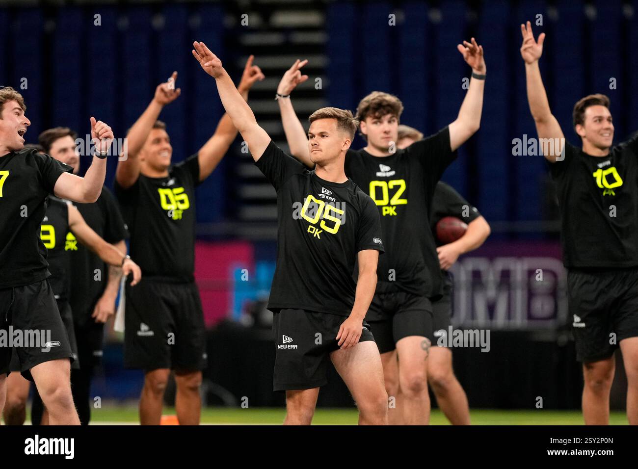 Arizona kicker Tyler Loop (05) celebrates after kicking a field goal at ...