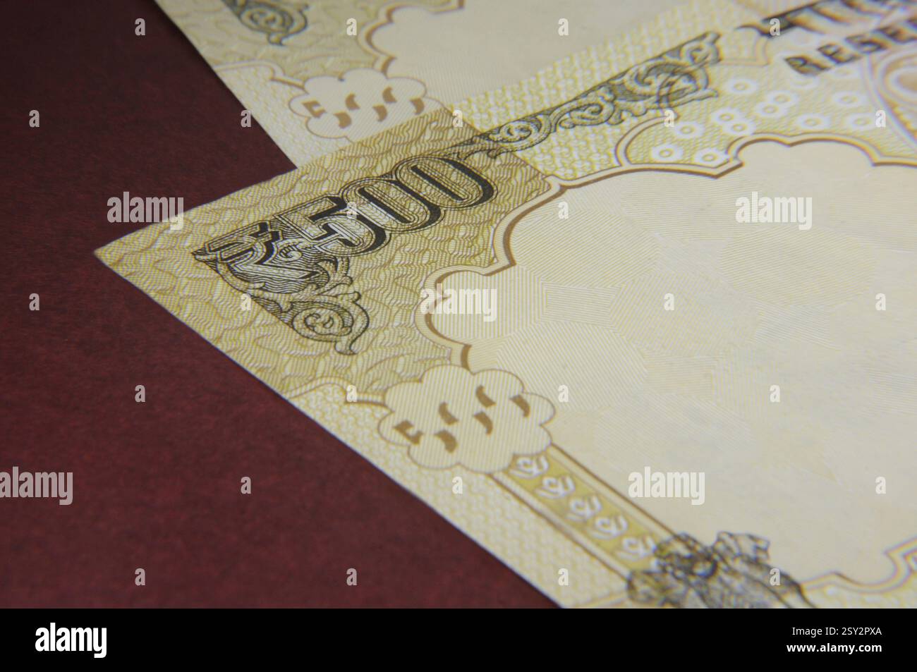 Indian 500 rupee note hi-res stock photography and images - Alamy