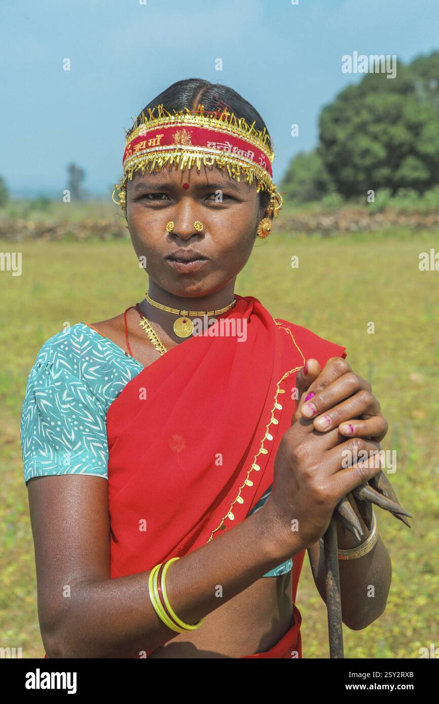 Female bison horn dancer, bastar, chhattisgarh, india, asia Stock Photo ...