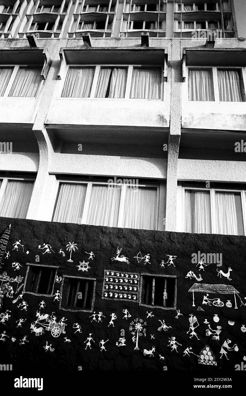 Modern cityscape painting Black and White Stock Photos & Images - Alamy