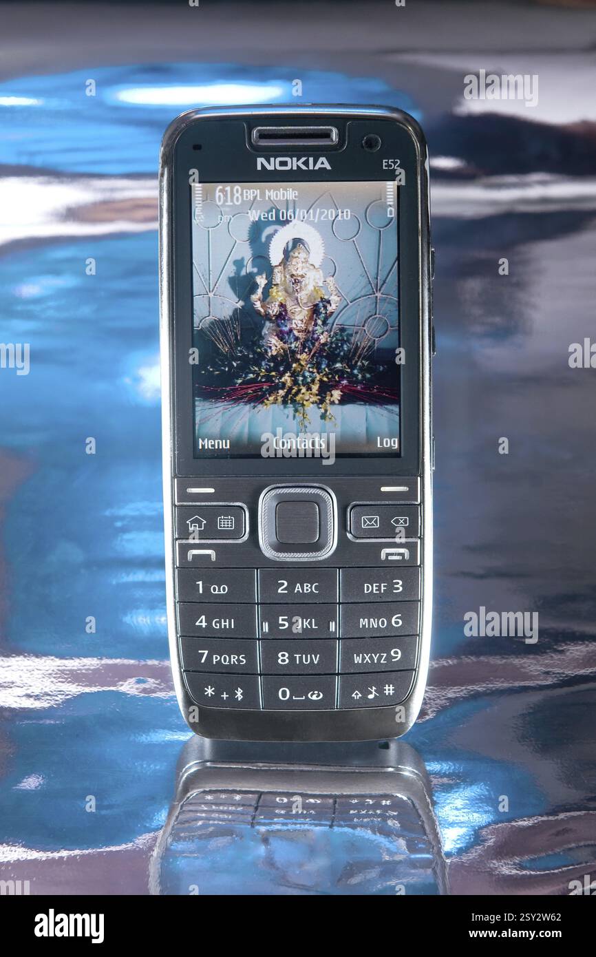 Nokia smartphones hi-res stock photography and images - Alamy