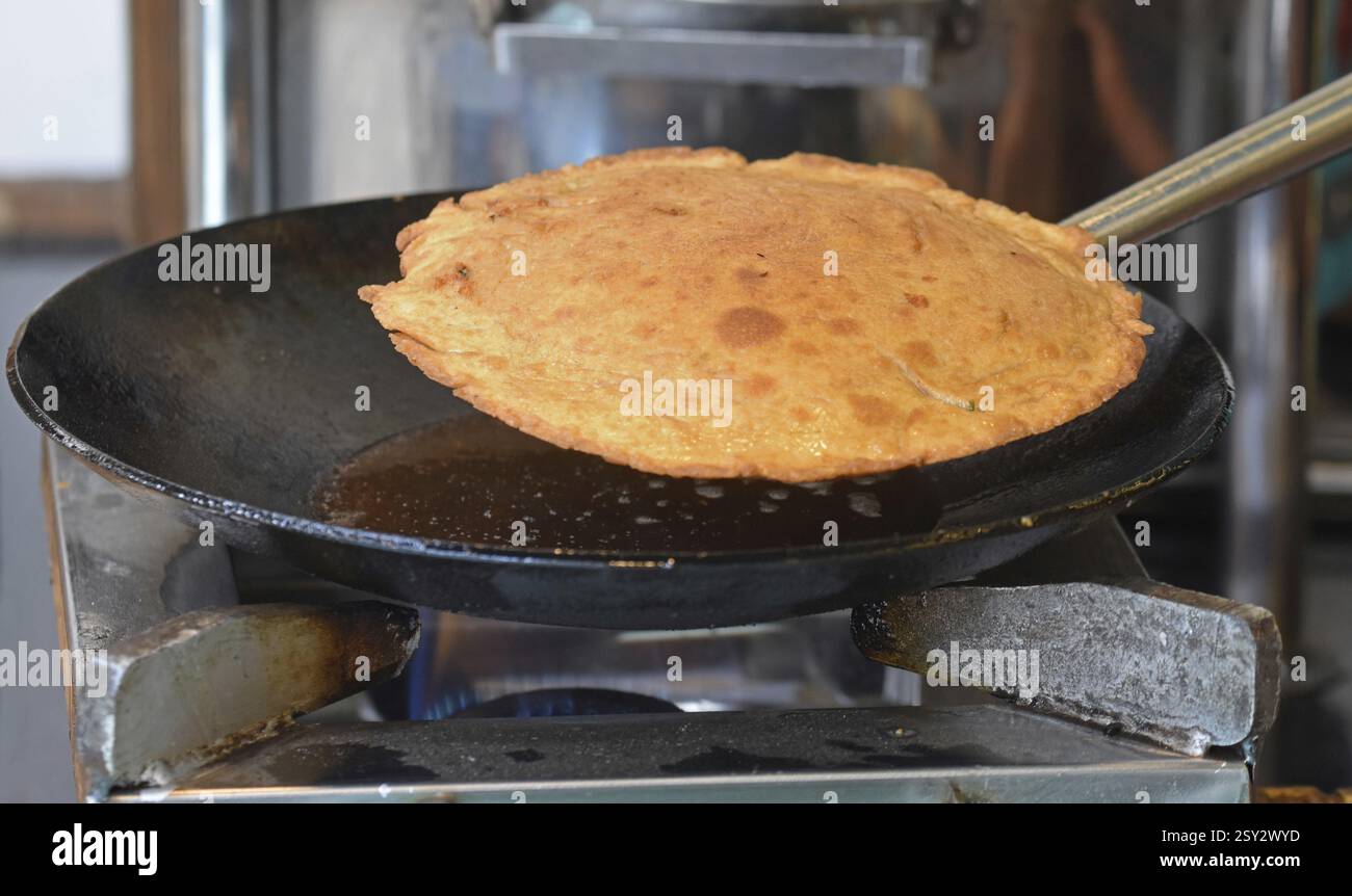 Indian flatbread - Aloo Kulcha with Choley or Stuffed Potato Bread or ...