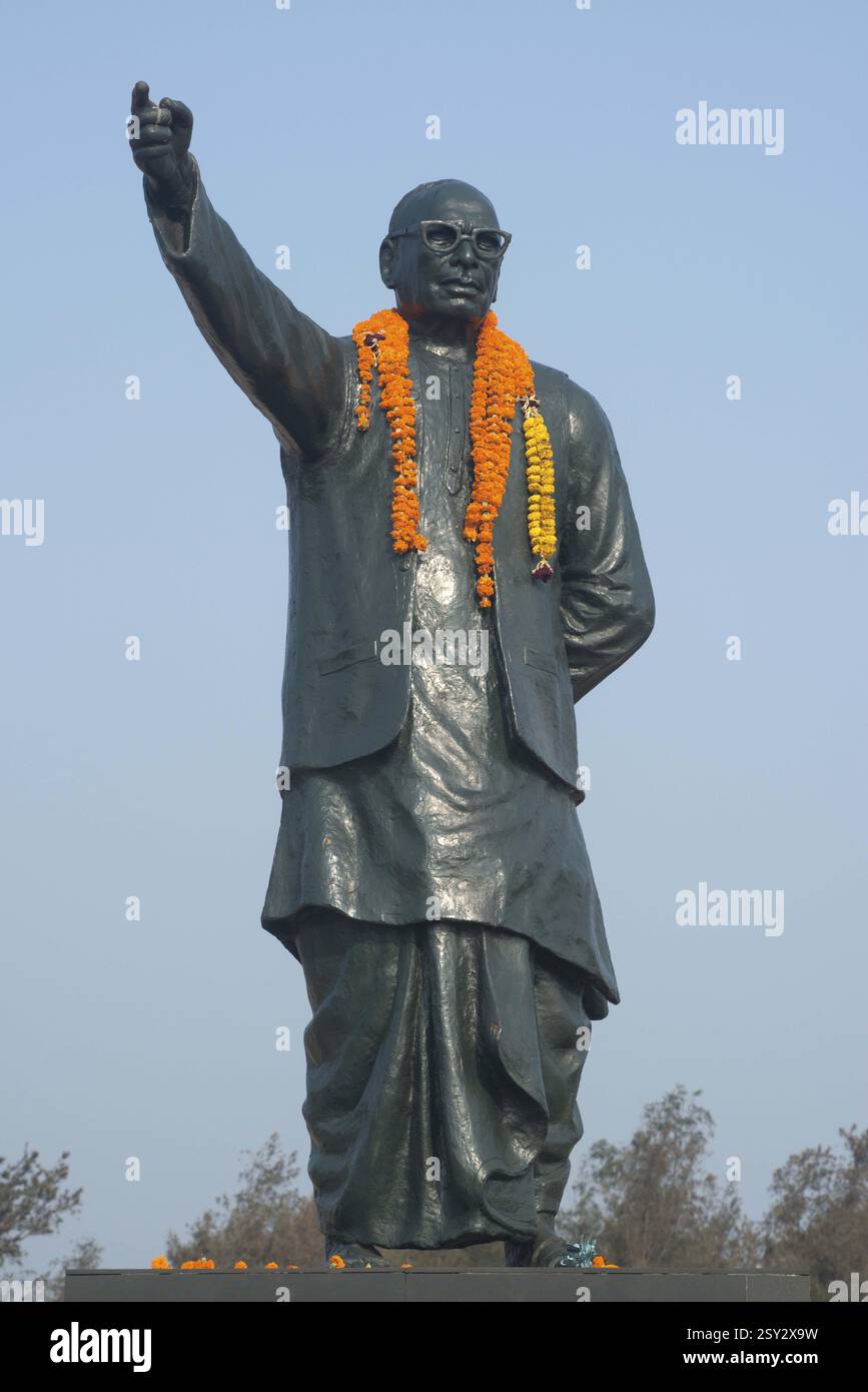 Indian politician biju patnaik statue, konarak, orissa, india, asia ...
