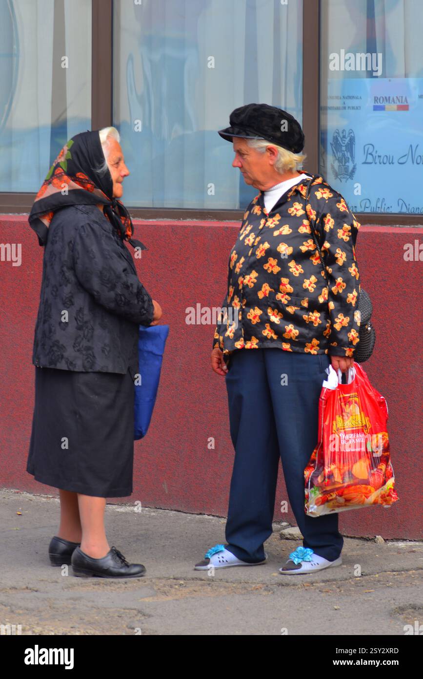 Photo two people retired hi-res stock photography and images - Alamy