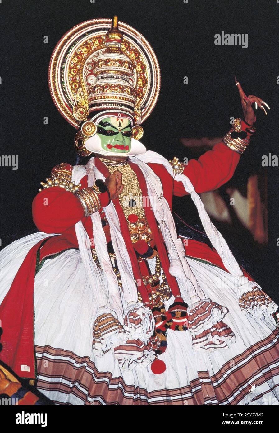 Kathakali dancer, kerala, india, asia Stock Photo - Alamy