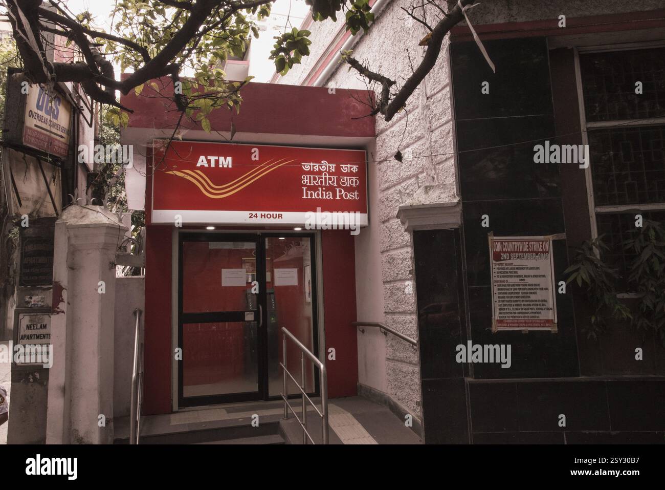 Bengali posters hi-res stock photography and images - Alamy