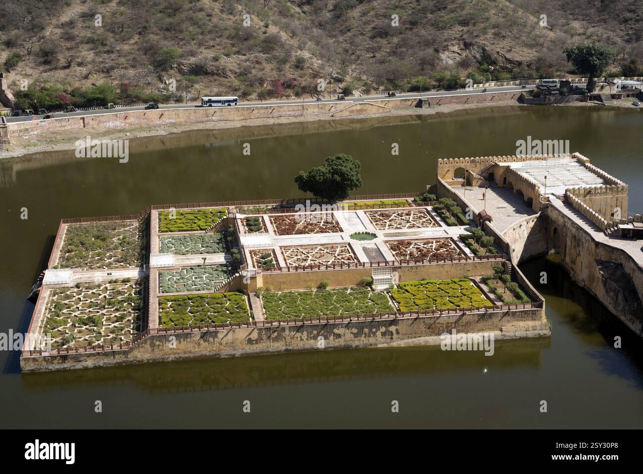 Kesar kyari bagh, amber fort, jaipur, rajasthan, india, asia Stock ...