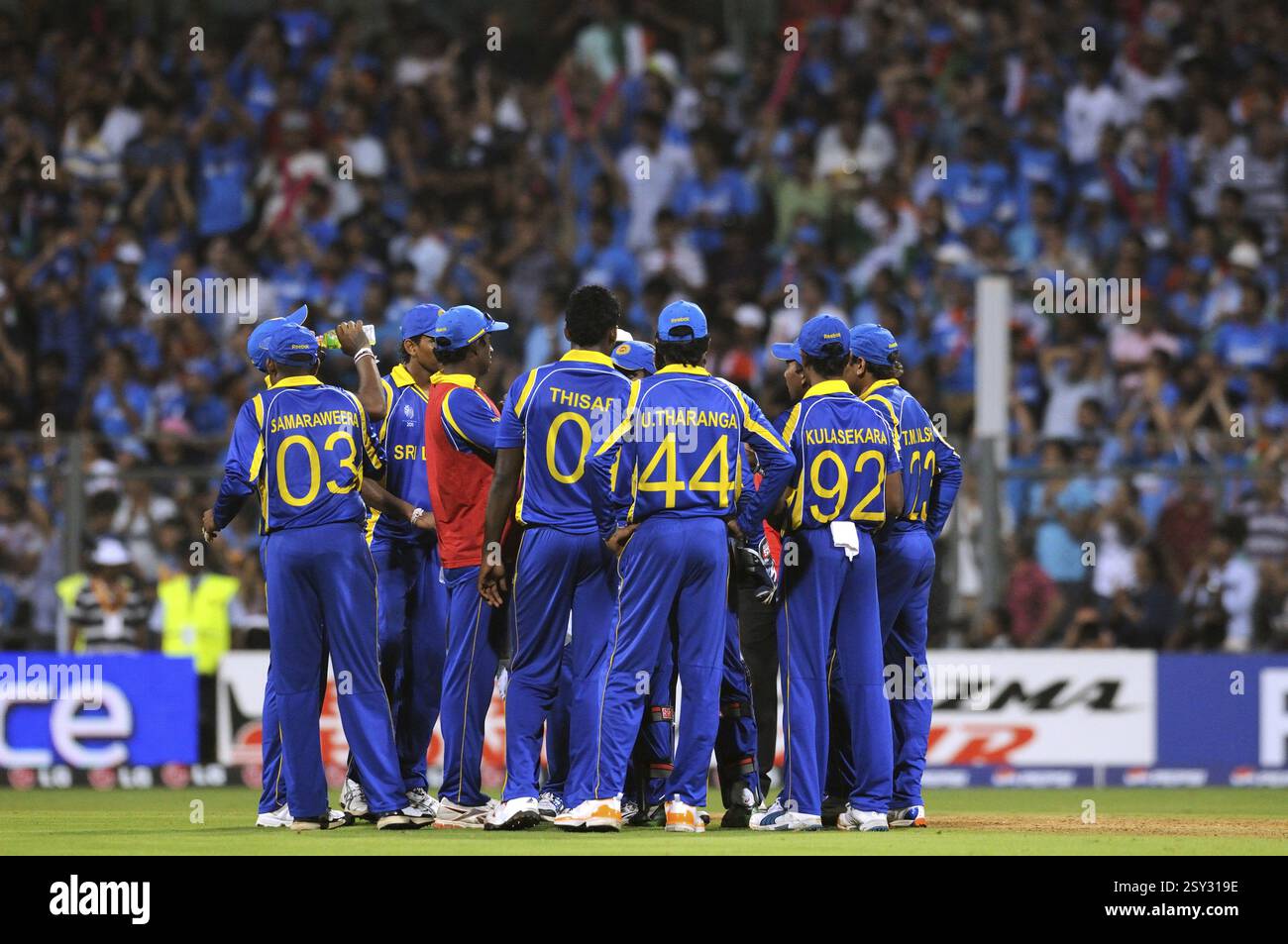 Sri Lankan team members 2011 ICC World Cup Final India Sri Lanka Wankhede Stadium Mumbai Stock ...