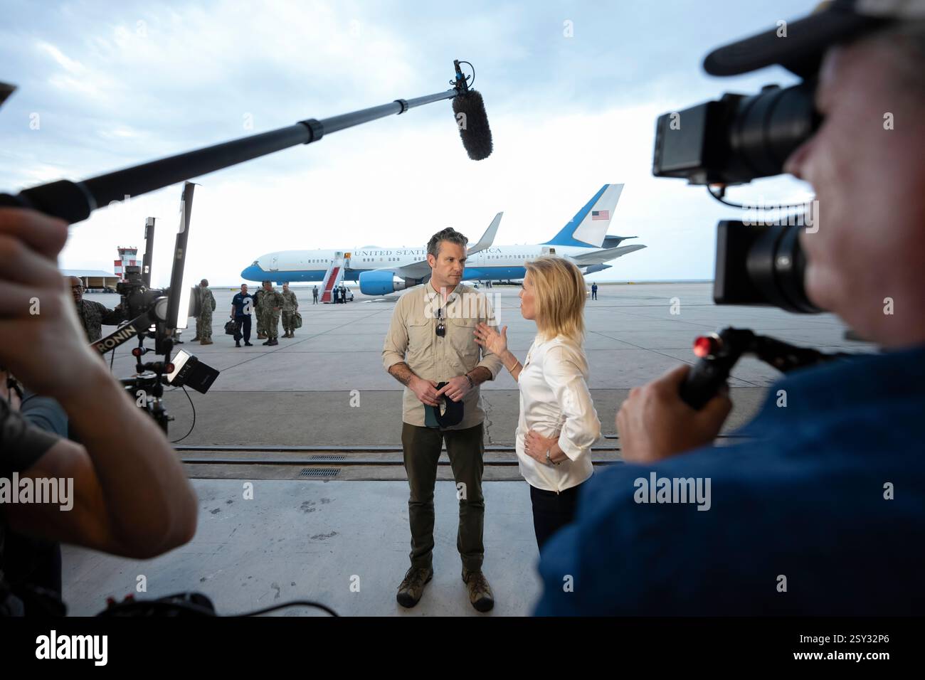 Secretary of Defense Pete Hegseth engages with Fox News Host Laura ...