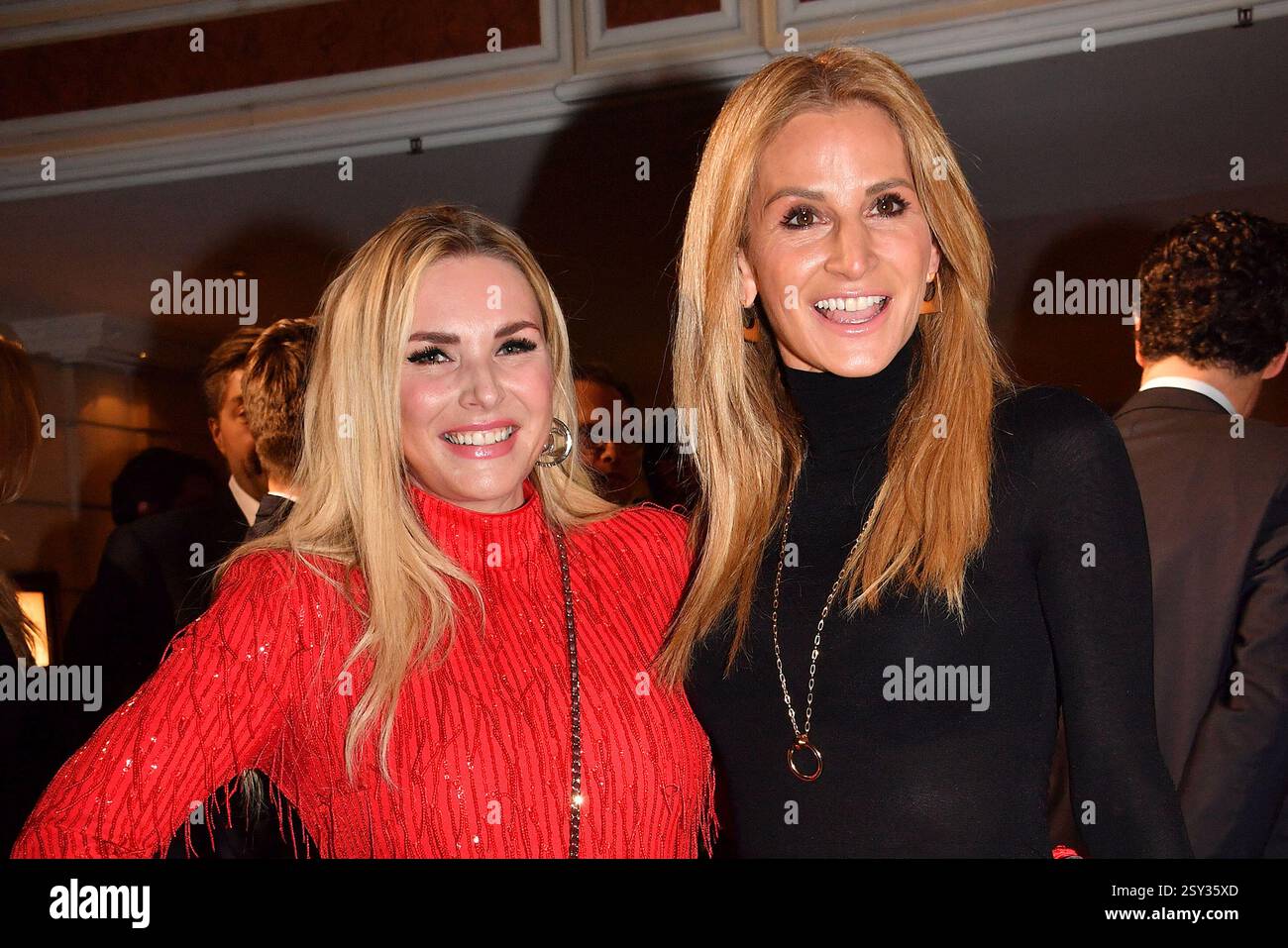 Alessandra Geissel und Sandra Abt bei der Gala zur Verleihung der Best ...