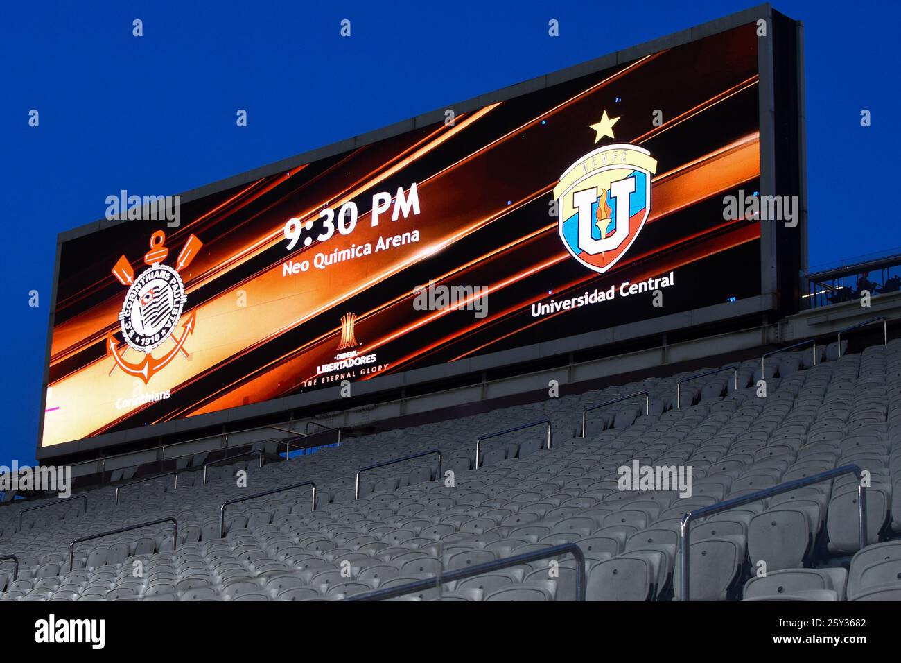 SÃO PAULO, SP - 26.02.2025: CORINTHIANS X UNIVERSIDAD CENTRAL VEN - Scoreboard at the ...