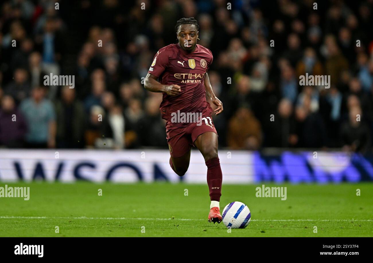 London, UK. 26th Feb, 2025. Jeremy Doku (Manchester City) during the ...