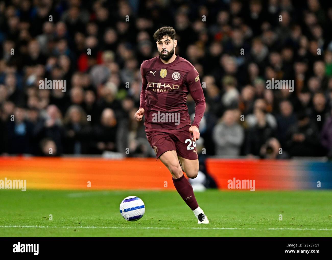 London, UK. 26th Feb, 2025. Josko Gvardiol (Manchester City) during the ...
