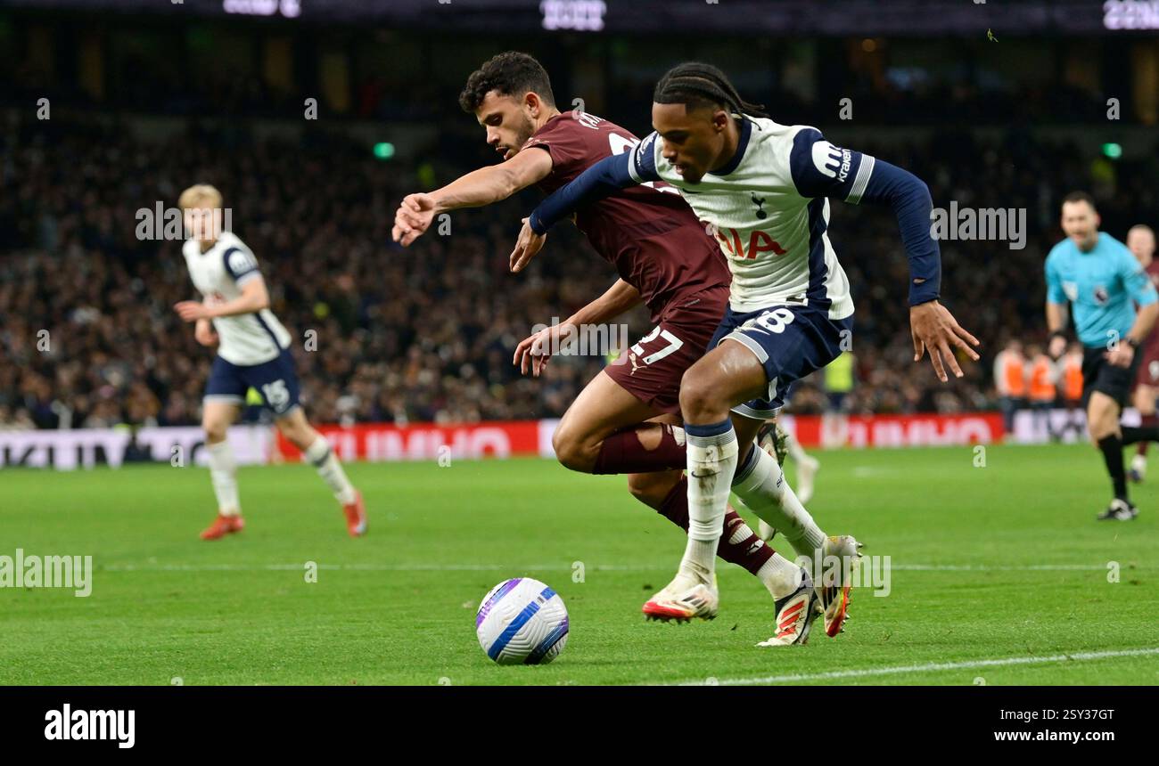 London, UK. 26th Feb, 2025. Wilson Odobert (Spurs) and Matheus Nunes ...