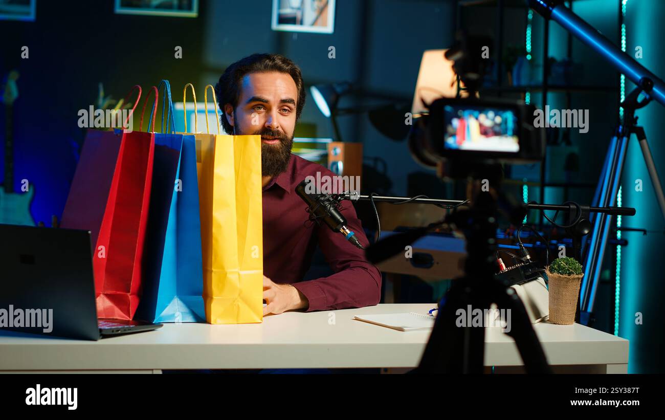 Vlog shopping haul hi-res stock photography and images - Alamy