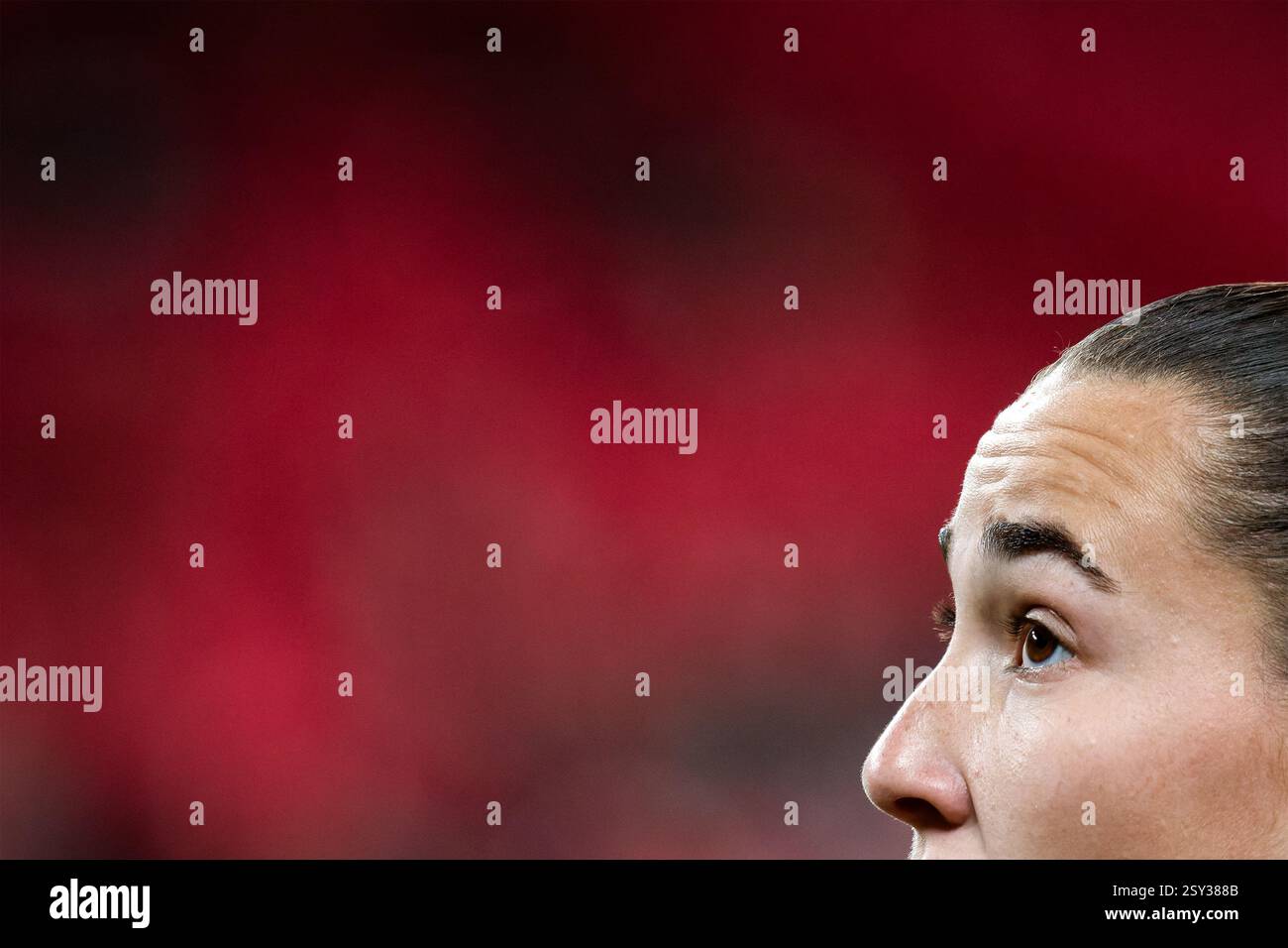 London, England, February 26 2025: Catalina Coll (13 Spain) warming up ...
