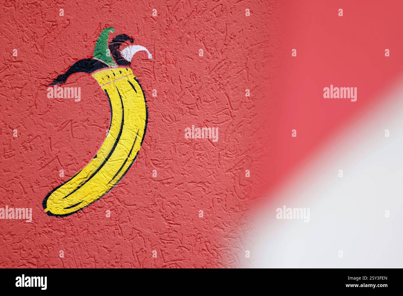Eine Karneval-Banane von Spray-Künstler Thomas Baumgärtel zu sehen beim ...