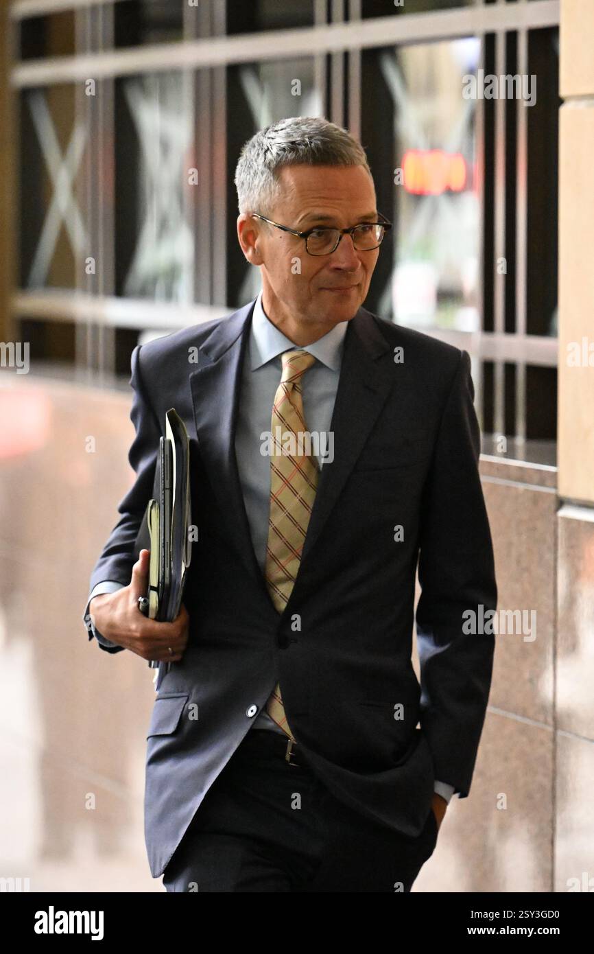 Melbourne, Australia. 27th Feb, 2025. Lawyer Peter Matthews SC arrives ...
