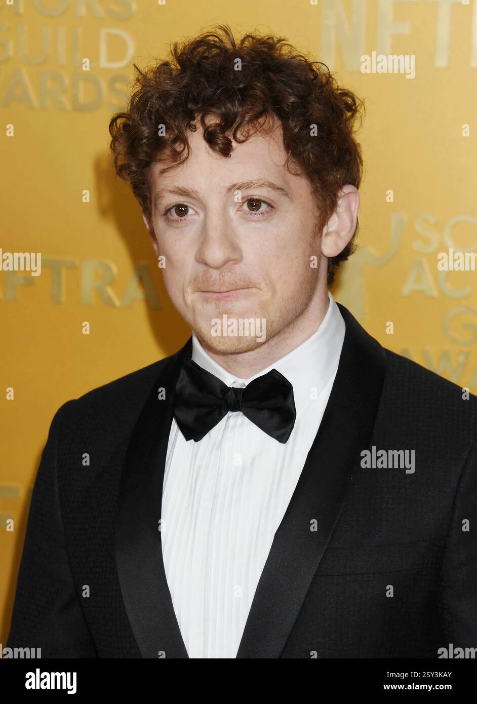 LOS ANGELES, CALIFORNIA - FEBRUARY 23: Ethan Slater attends the 31st ...