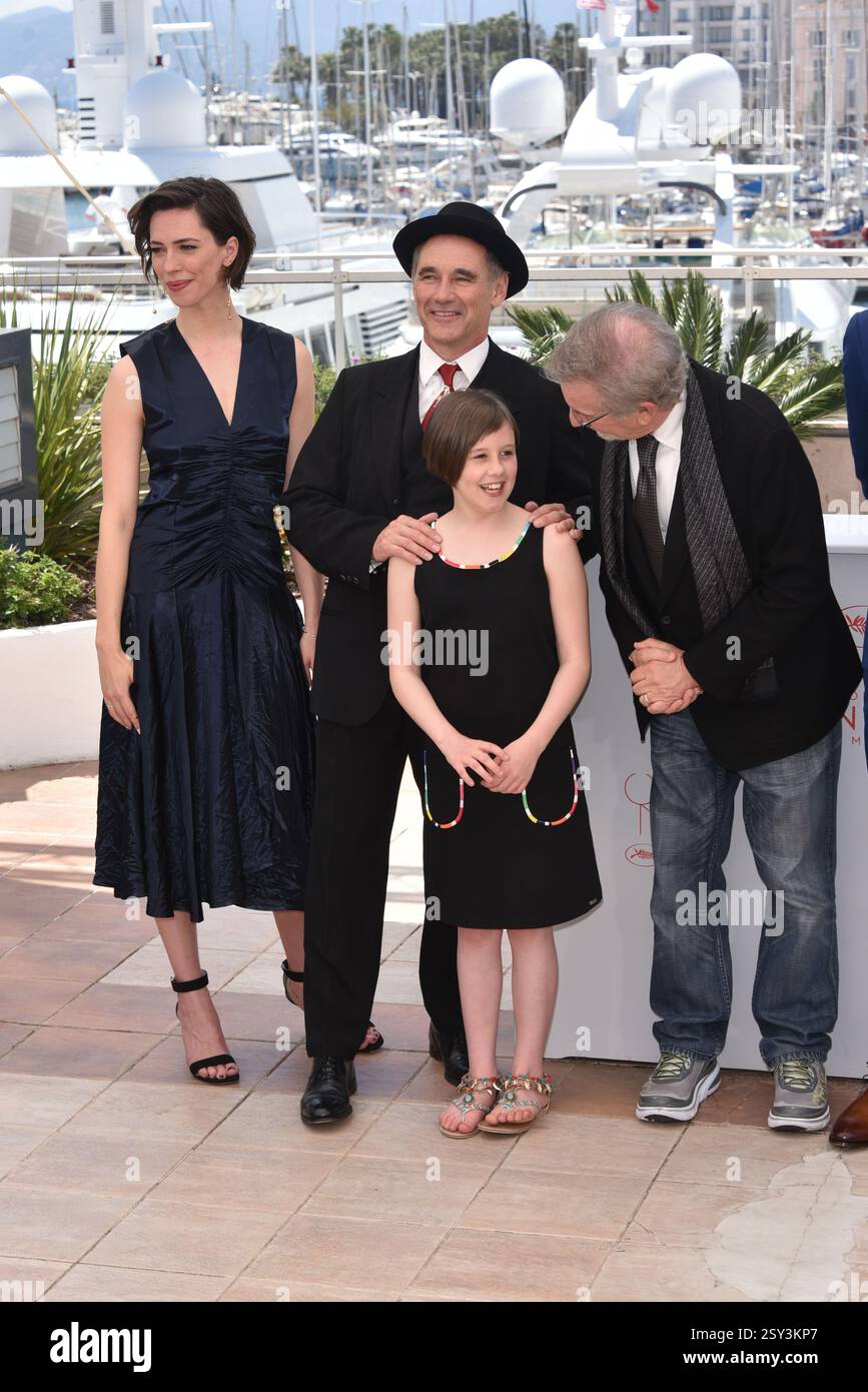 Rebecca Hall, Mark Rylance Ruby Barnhill, Steven Spielberg at 'The BFG ...