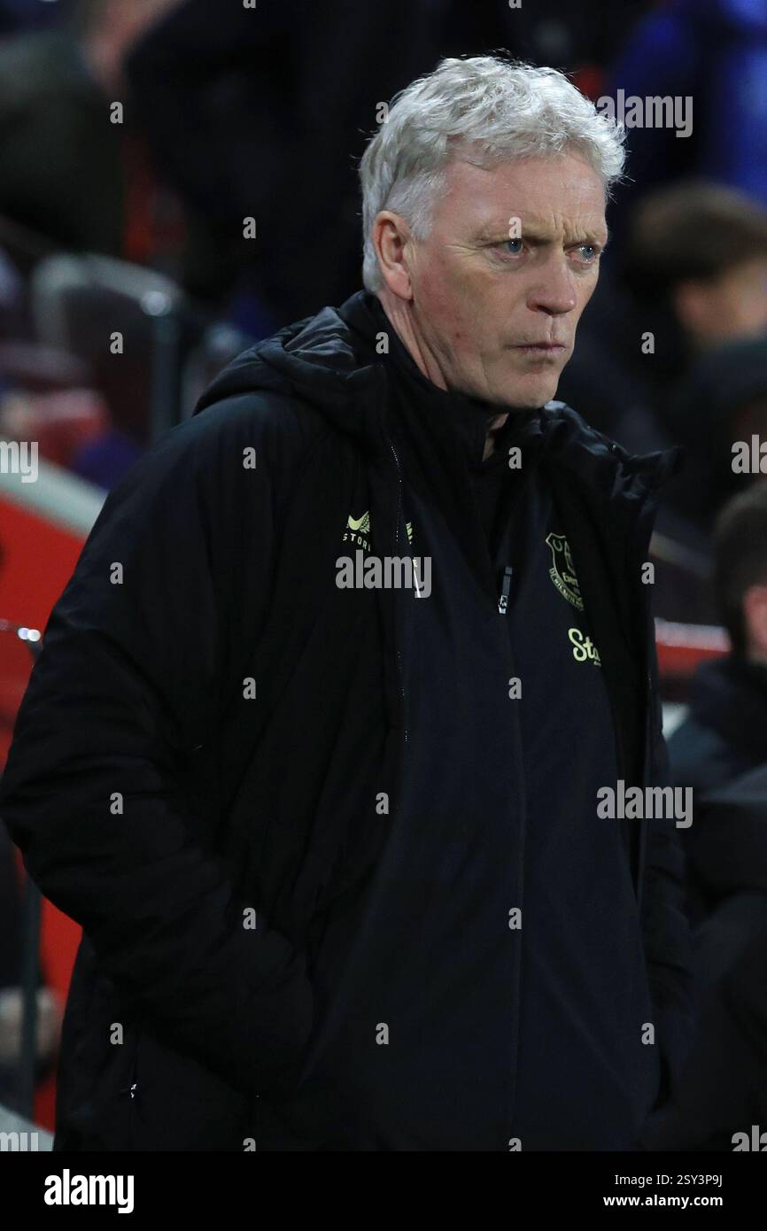 Brentford, UK. 26th Feb, 2025. David Moyes (Manager) of Everton seen ...