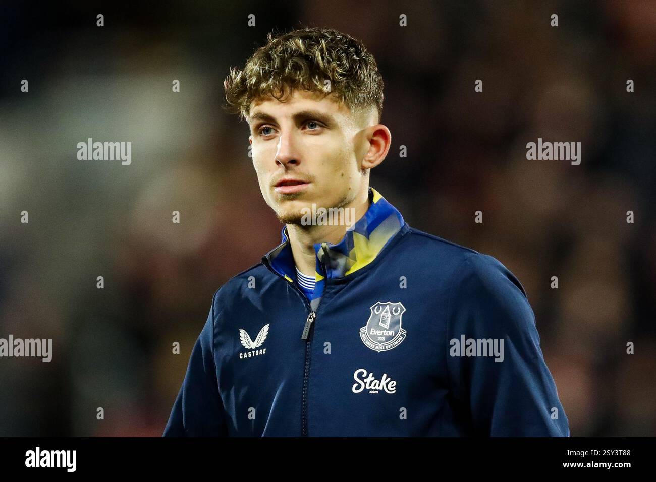 Jesper Lindstrom of Everton lines up prior to the Premier League match ...