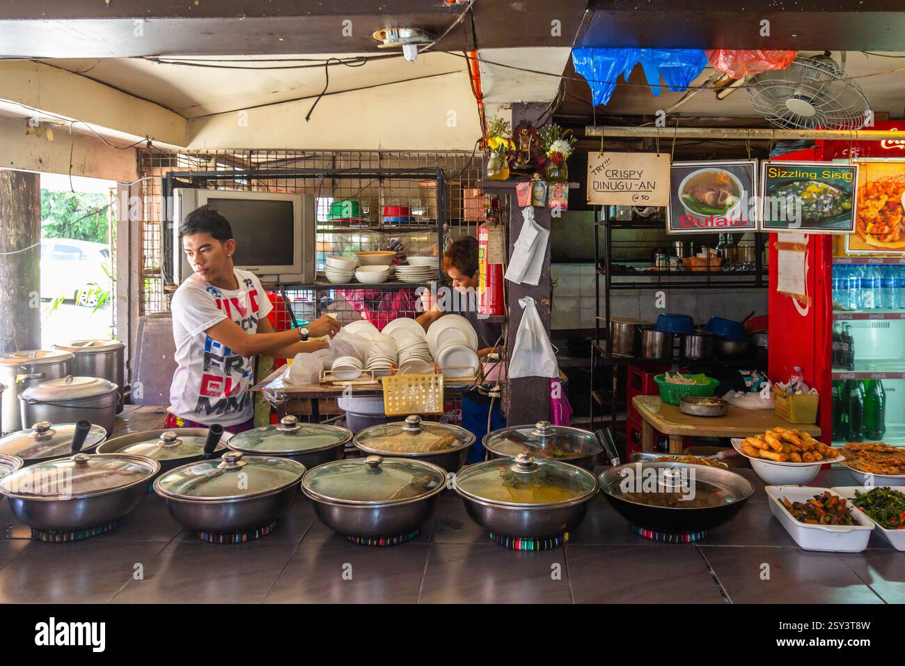Variety cooked meals in containers hi-res stock photography and images ...