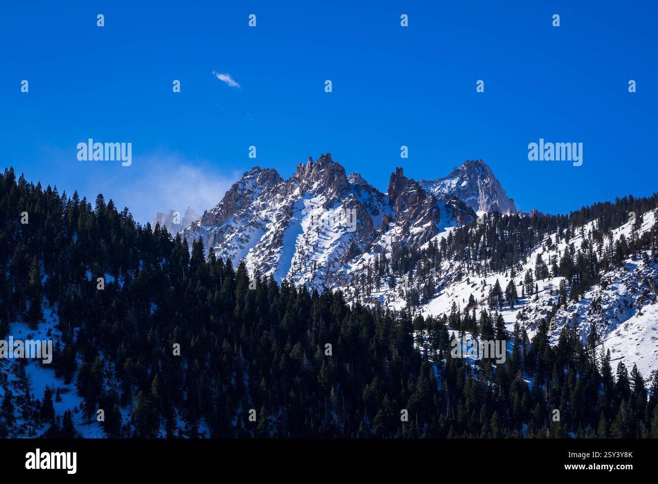 Matterhorn Peak and Sawtooth Ridge in winter, Hoover Wilderness, Sierra ...